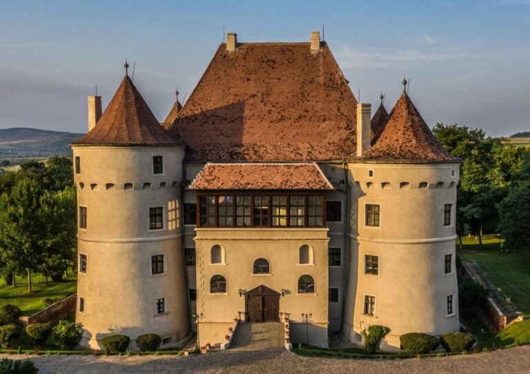Top 10 Most Beautiful Romanian Castles - Visit Bucharest