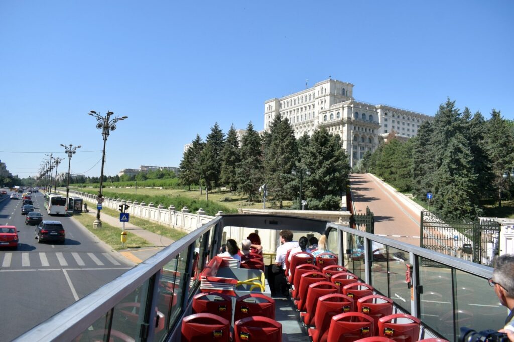 Bucharest city sightseeing bus 60 photos - Morilly.com