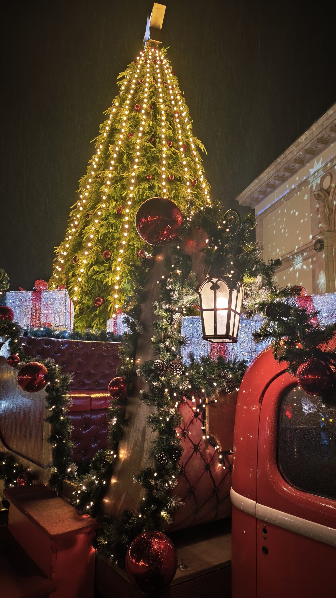 Bucharest Opera Christmas Market 2025 - Christmas Fair by the National ...
