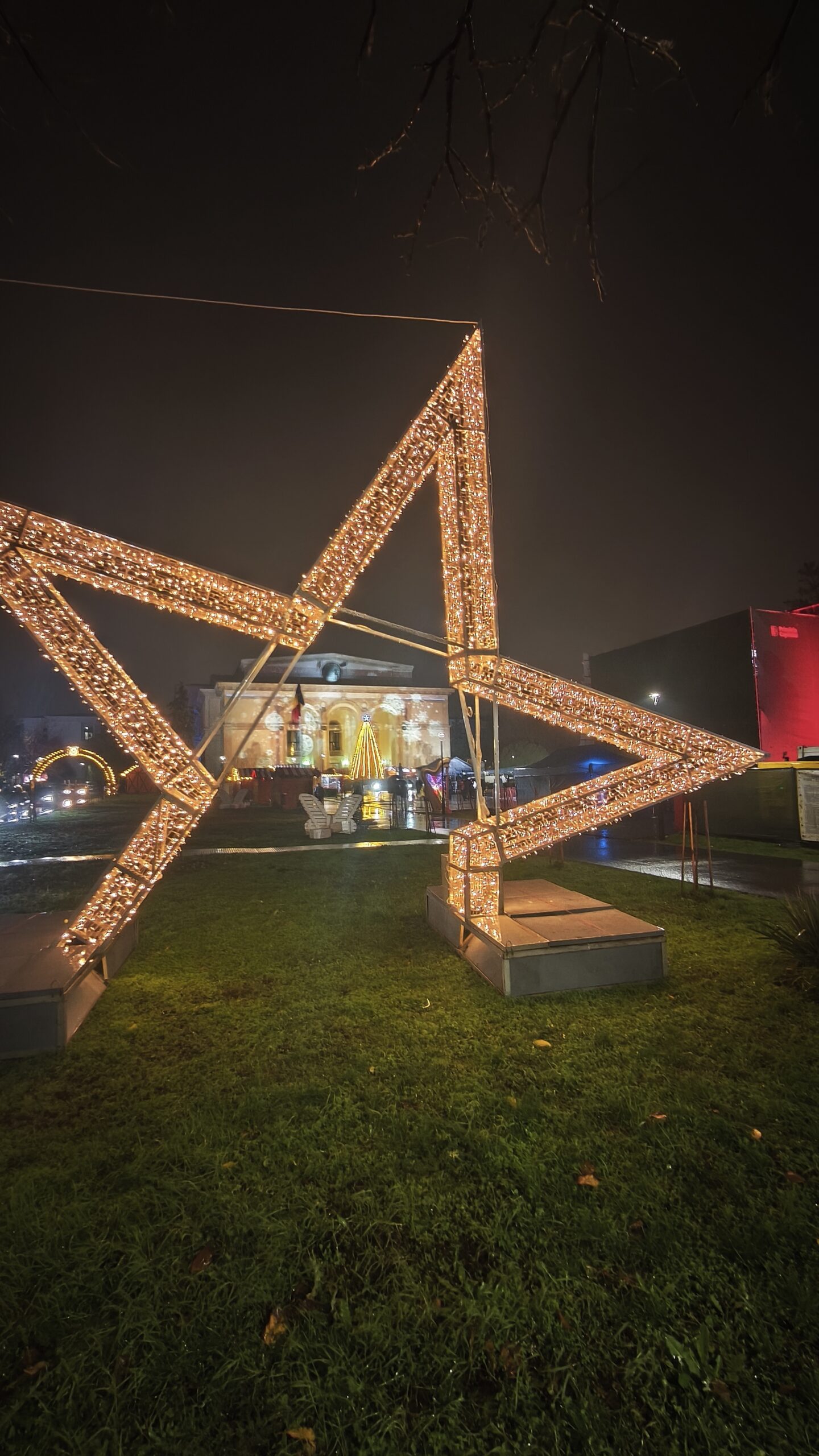 Bucharest Opera Christmas Market 2025 - Christmas Fair by the National ...
