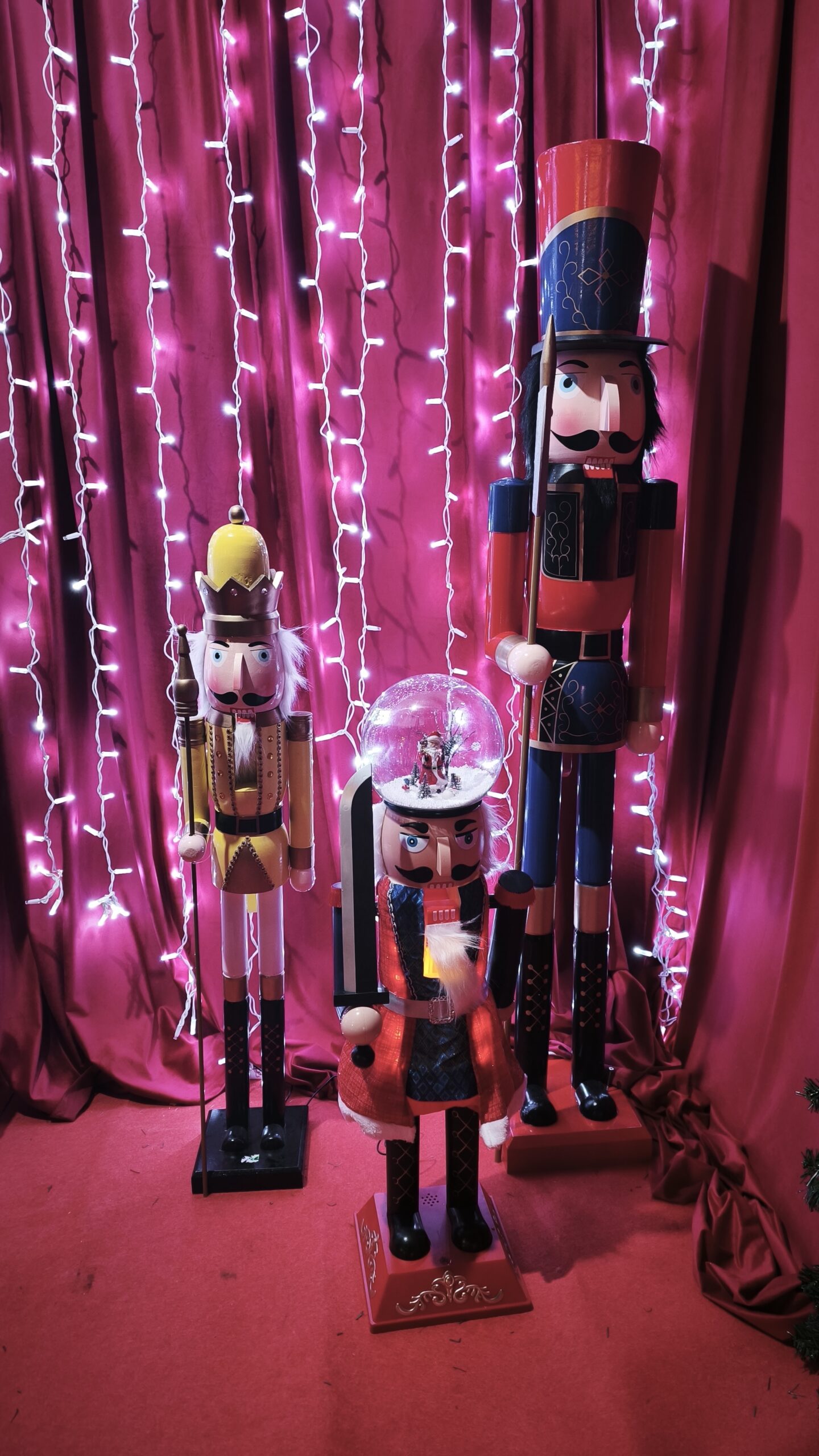 Bucharest Opera Christmas Market 2025 - Christmas Fair by the National ...